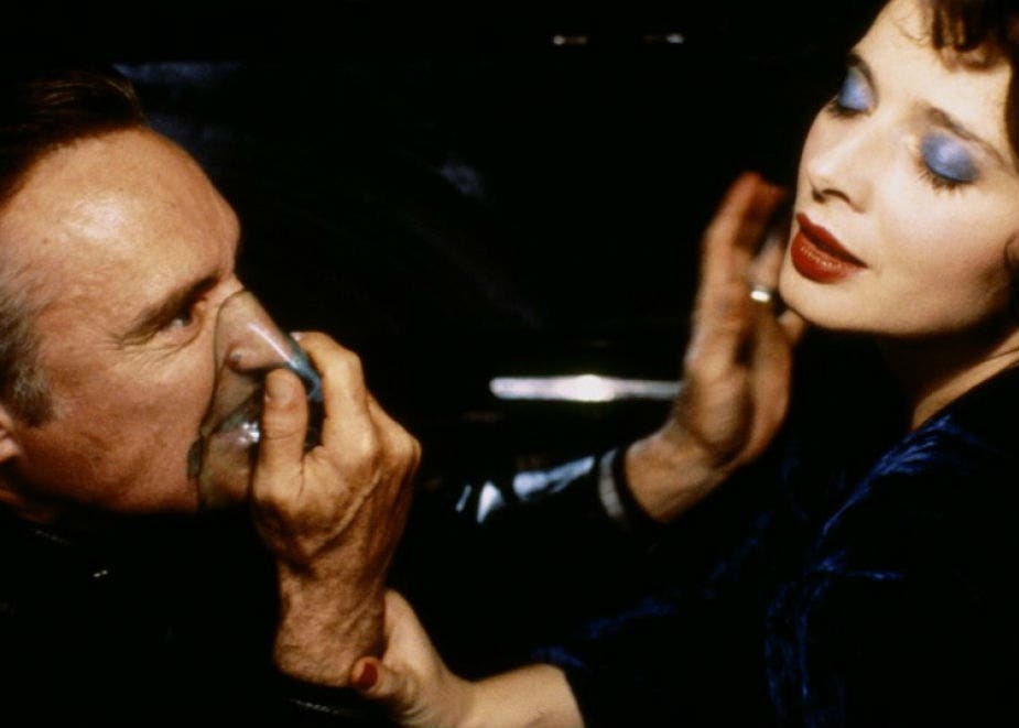 Director de la monstruosidad: David Lynch (Blue Velvet)